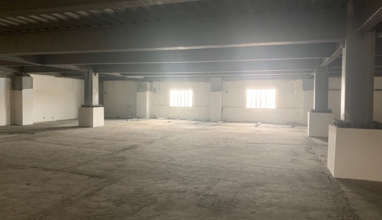 5 storey Office warehouse building newly renovated bare along Pascor ...